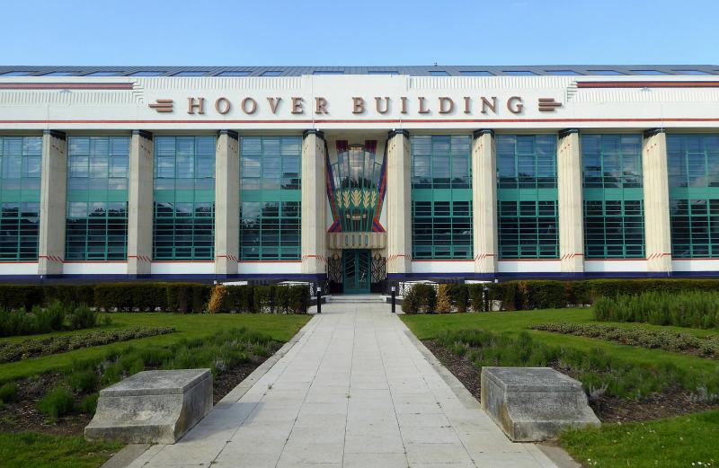 https://en.wikipedia.org/wiki/Hoover_Building#/media/File:Front_of_the ...